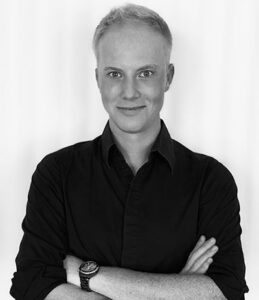 MEET THE LIVE TEAM - Live Treatment VIP